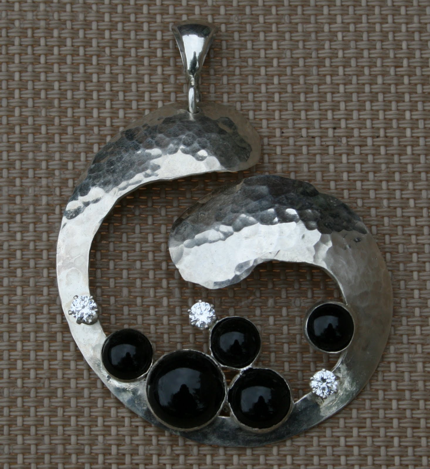 Matthew Weld: The Artist Within: Custom Pendant Design Update