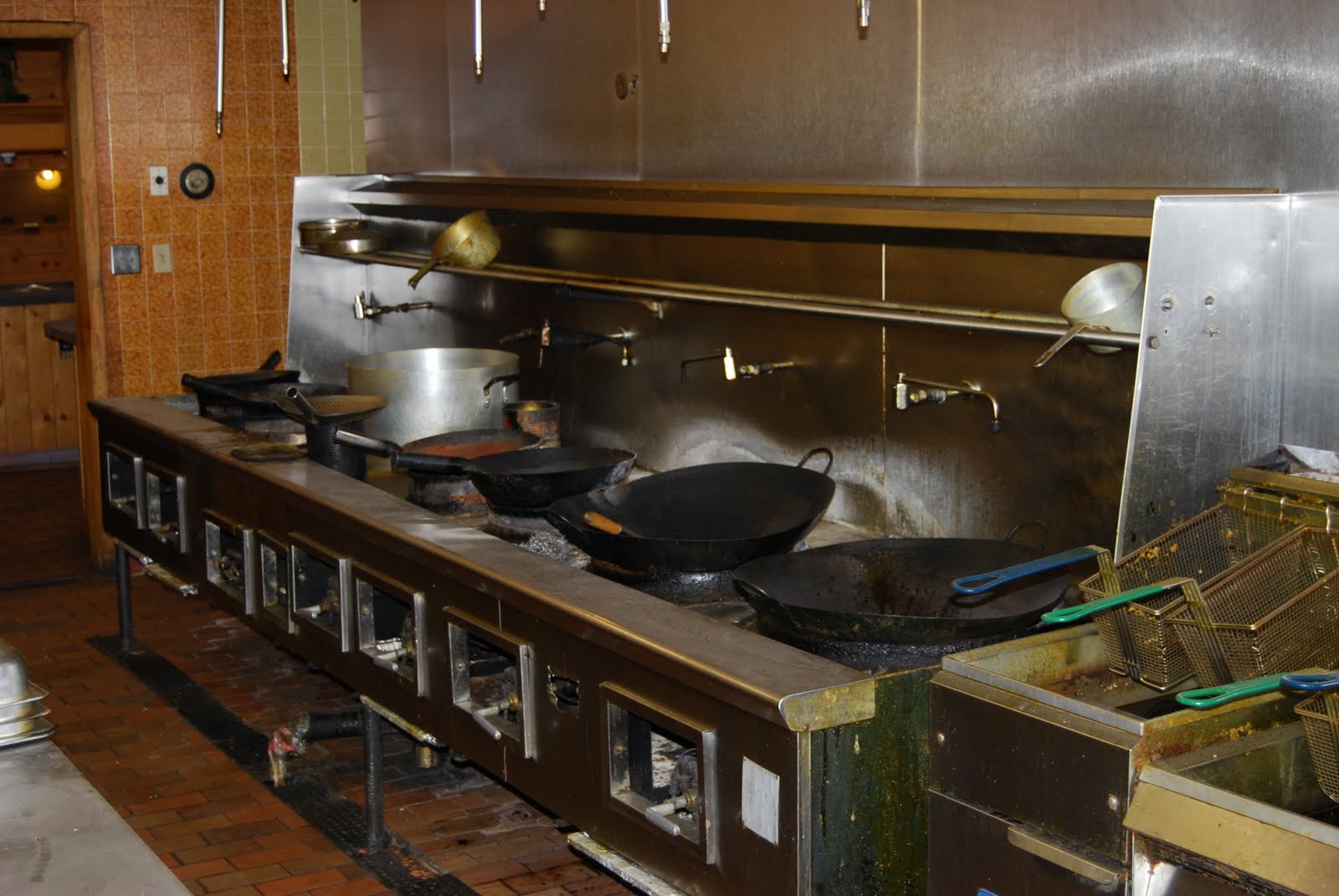 Full Restaurant Kitchen Sale: Stainless Steel 7 Burner Gas Wok Stovetop ...