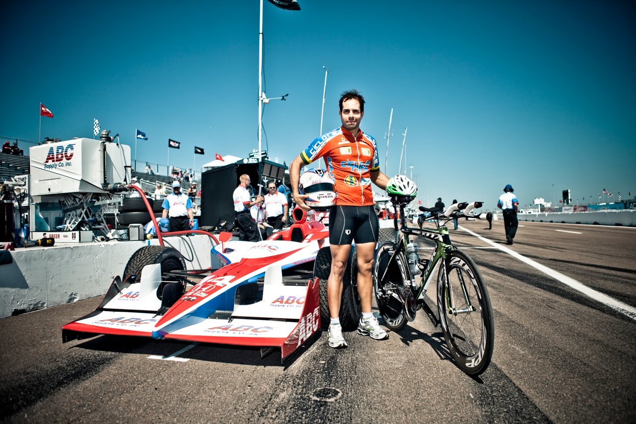 VITOR MEIRA ACELERA NA INDYCAR E TAMBÉM NA BICI