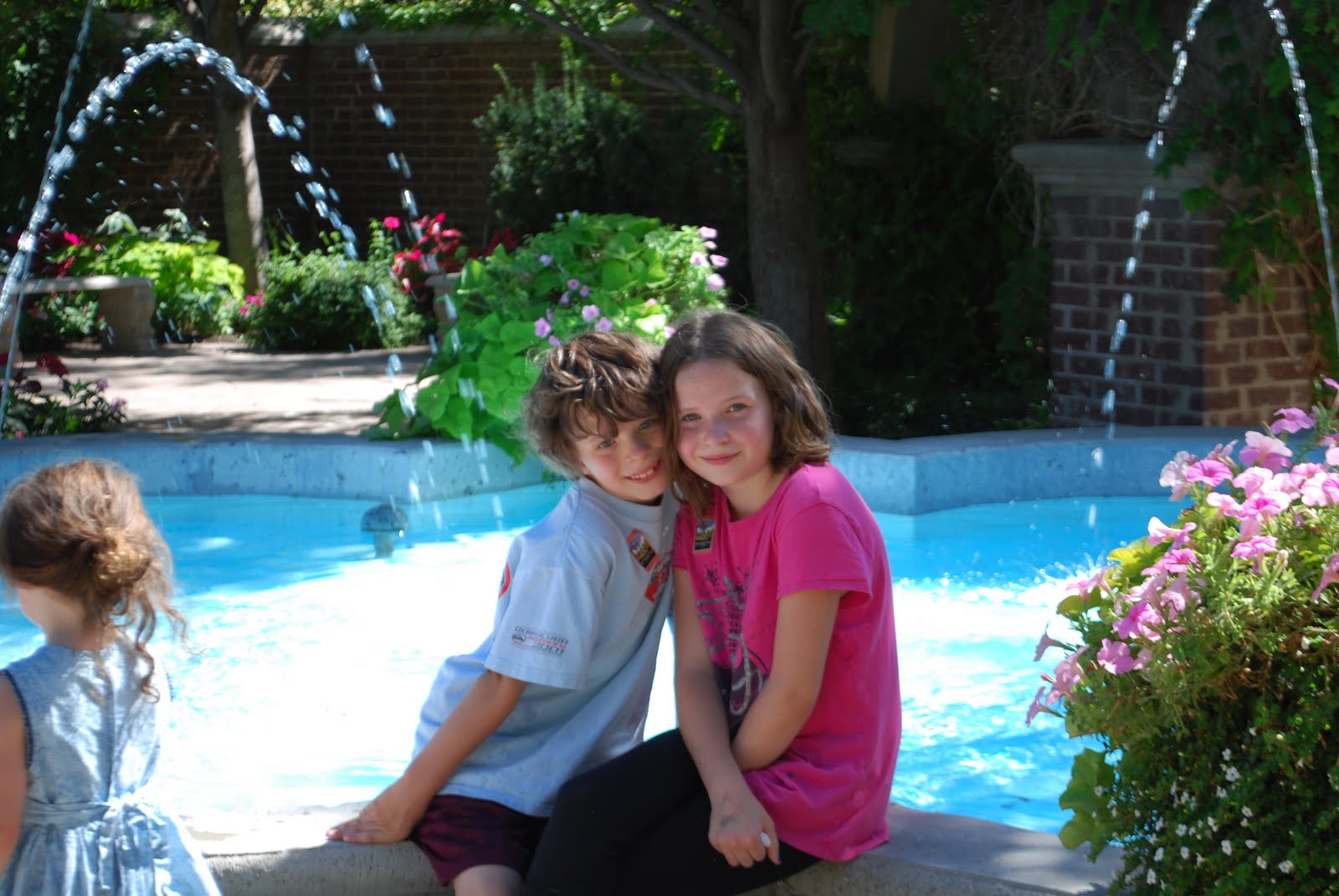 "Isabelle Thornton" Le Chateau des Fleurs: The secret Garden