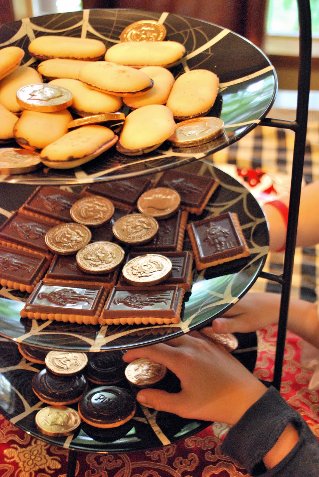 "Isabelle Thornton" Le Chateau des Fleurs: Pirates of the Caribbean Tea ...