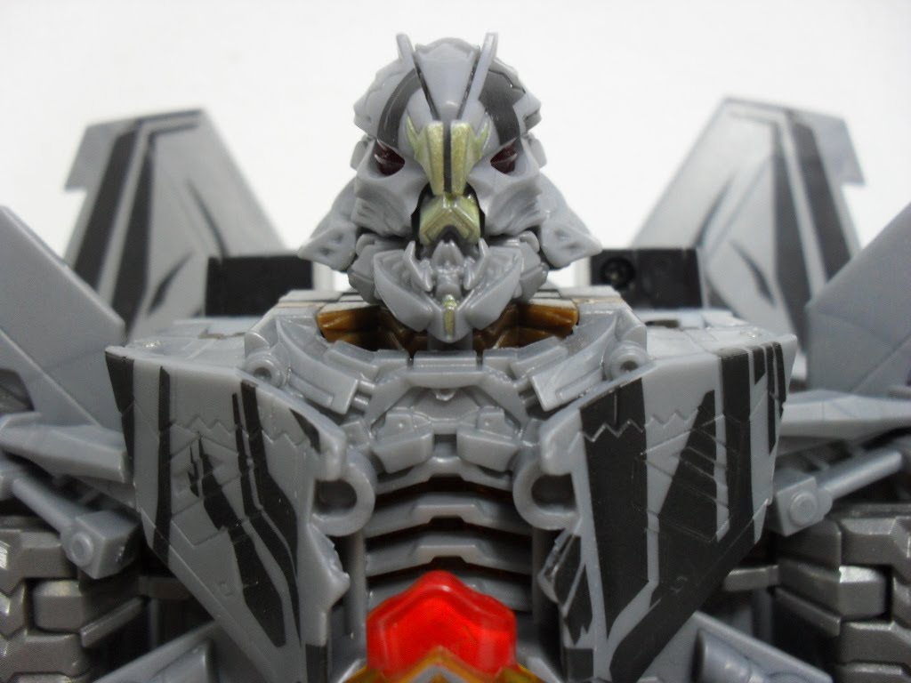 Buy 1st Regret Later: Transformers Leader Class Starscream