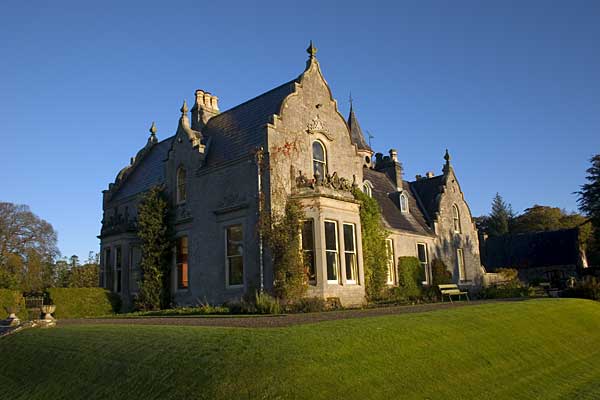 Lord Belmont in Northern Ireland: Tempo Manor