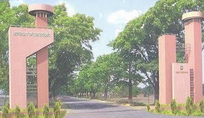 CREATIVE ZONE: CHITTAGONG UNIVERSITY..........
