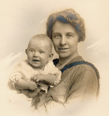 Betty's Boneyard Genealogy Blog: March 2010