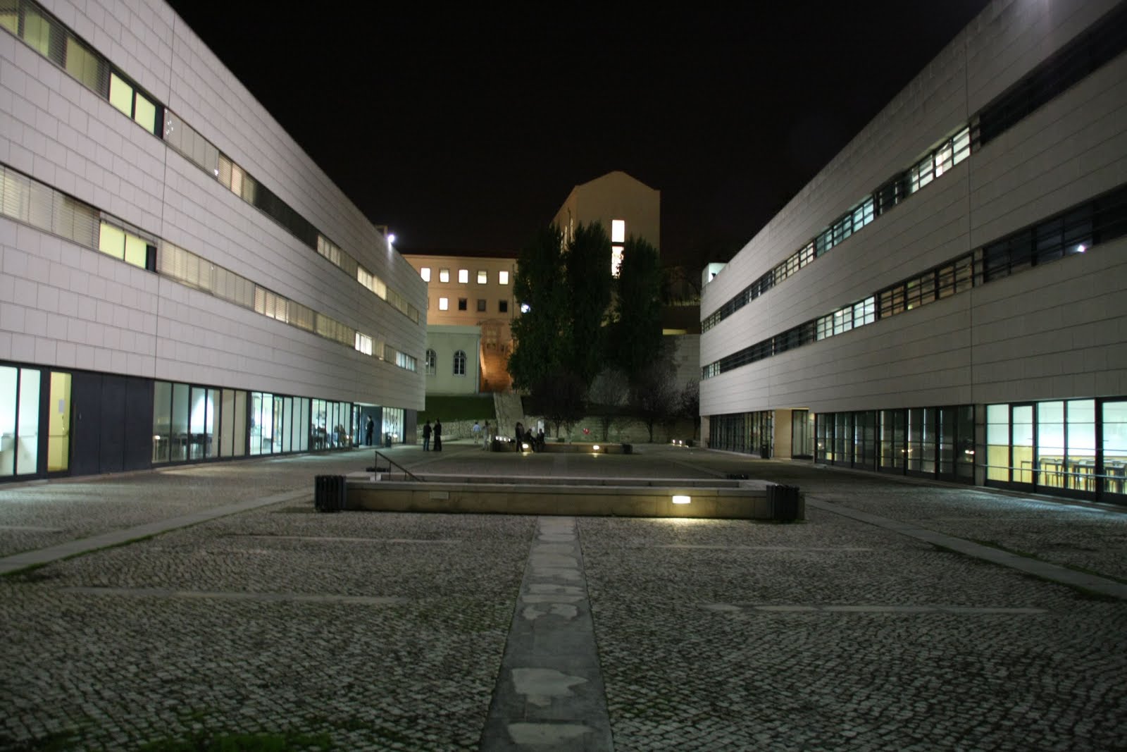 ISEG et ses environs...: "ISEG et ses environs" by night