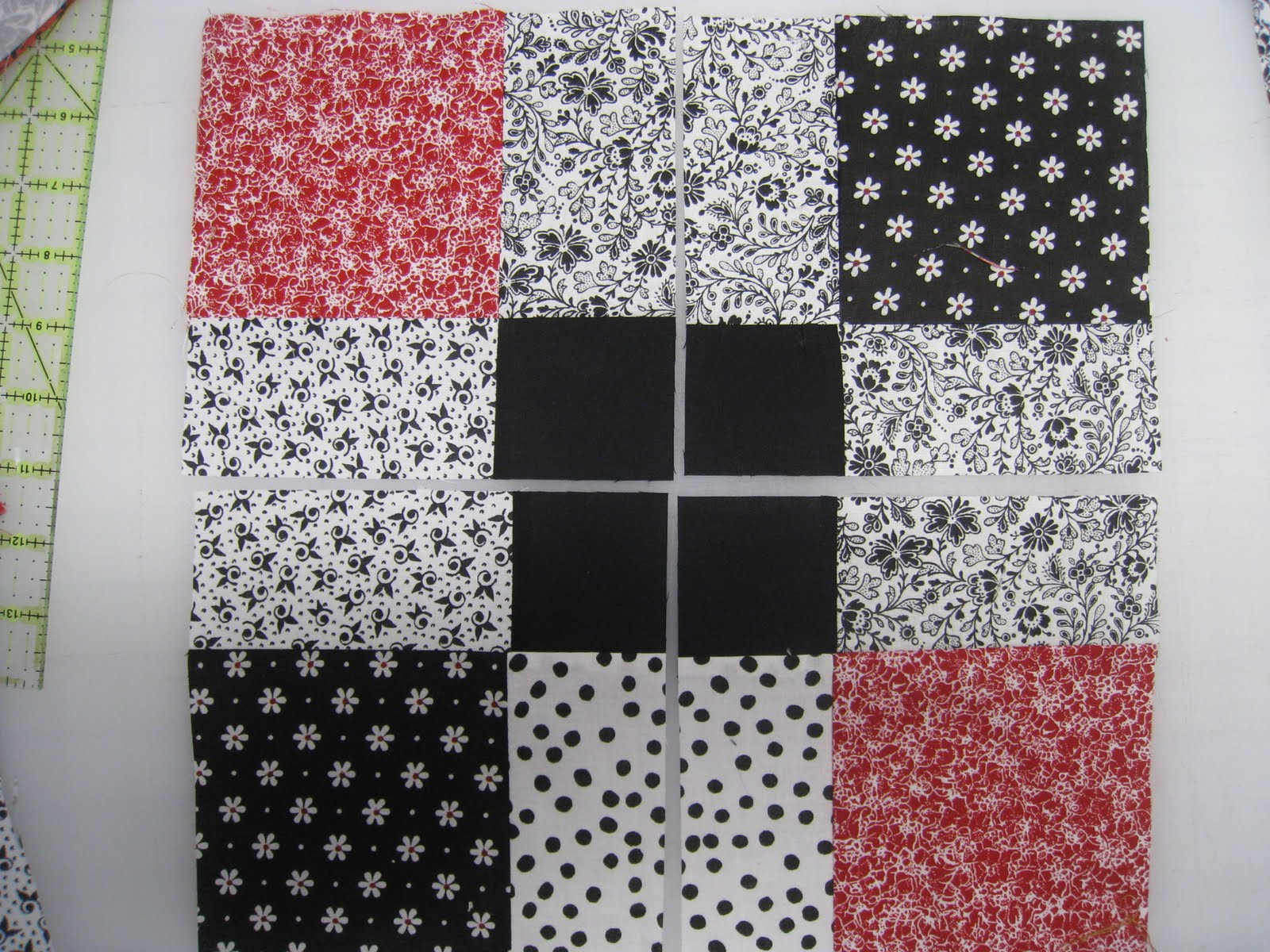 Ros-the-quilter, quilting is my sanity…….: Disappearing Nine Patch ...