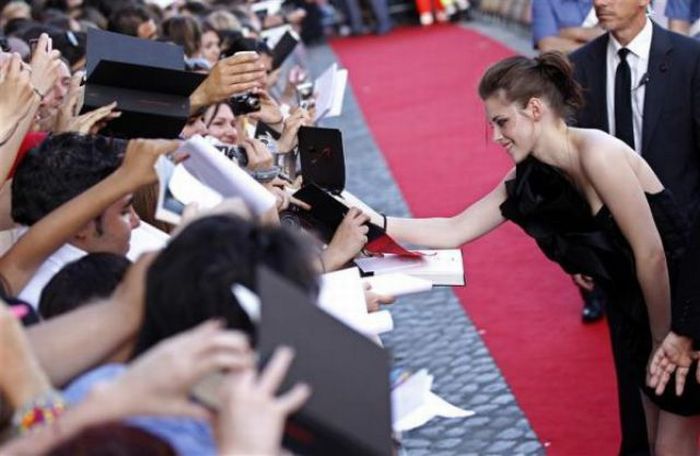 photos: Twilight Fans are Ready for Eclipse