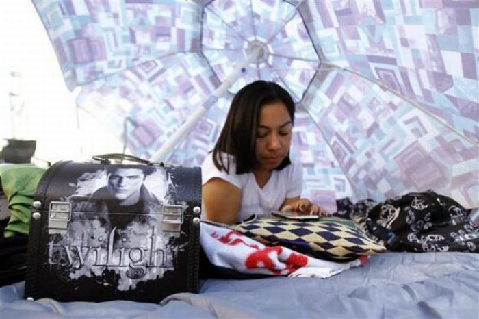 photos: Twilight Fans are Ready for Eclipse