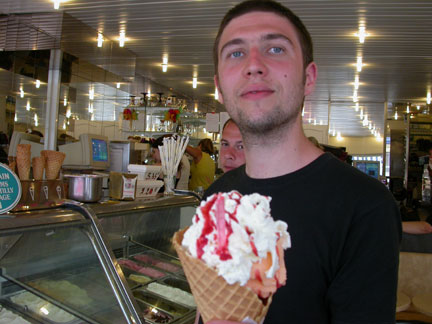 the offline people: interview : Sebastien Roux