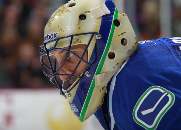 I Love Goalies!: Roberto Luongo 2010-11 Mask