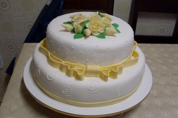 RECEITAS E BOLOS CONFEITADOS: BOLOS CONFEITADO