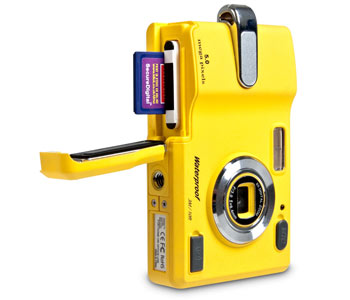 New Gadget Land: Underwater Digi Cam