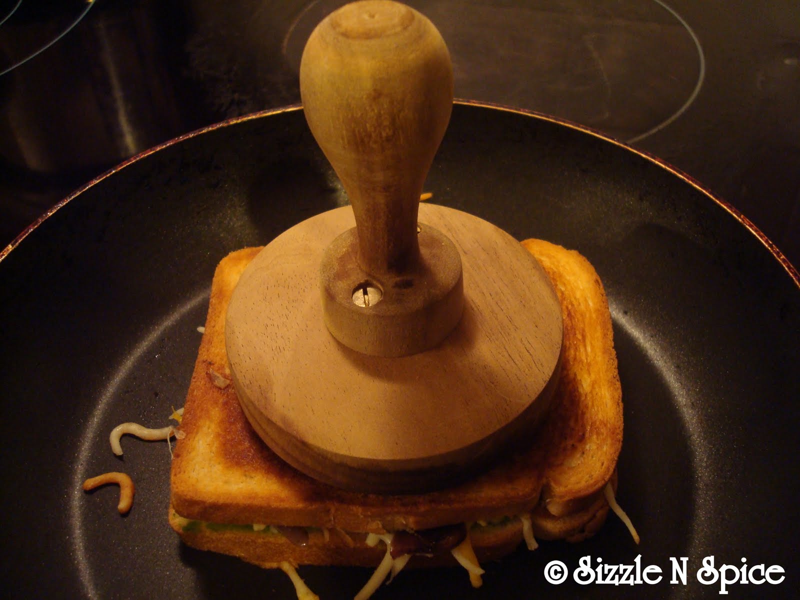 Sizzle N Spice: Panini with an Indian twist - Tandoori Chicken N Cheese ...