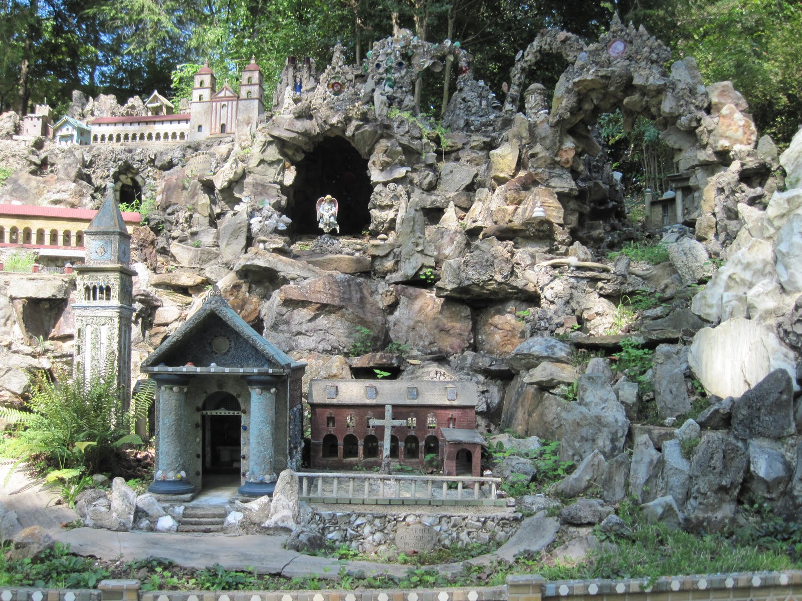 Edandsherill: Miniature at Ave Maria Grotto