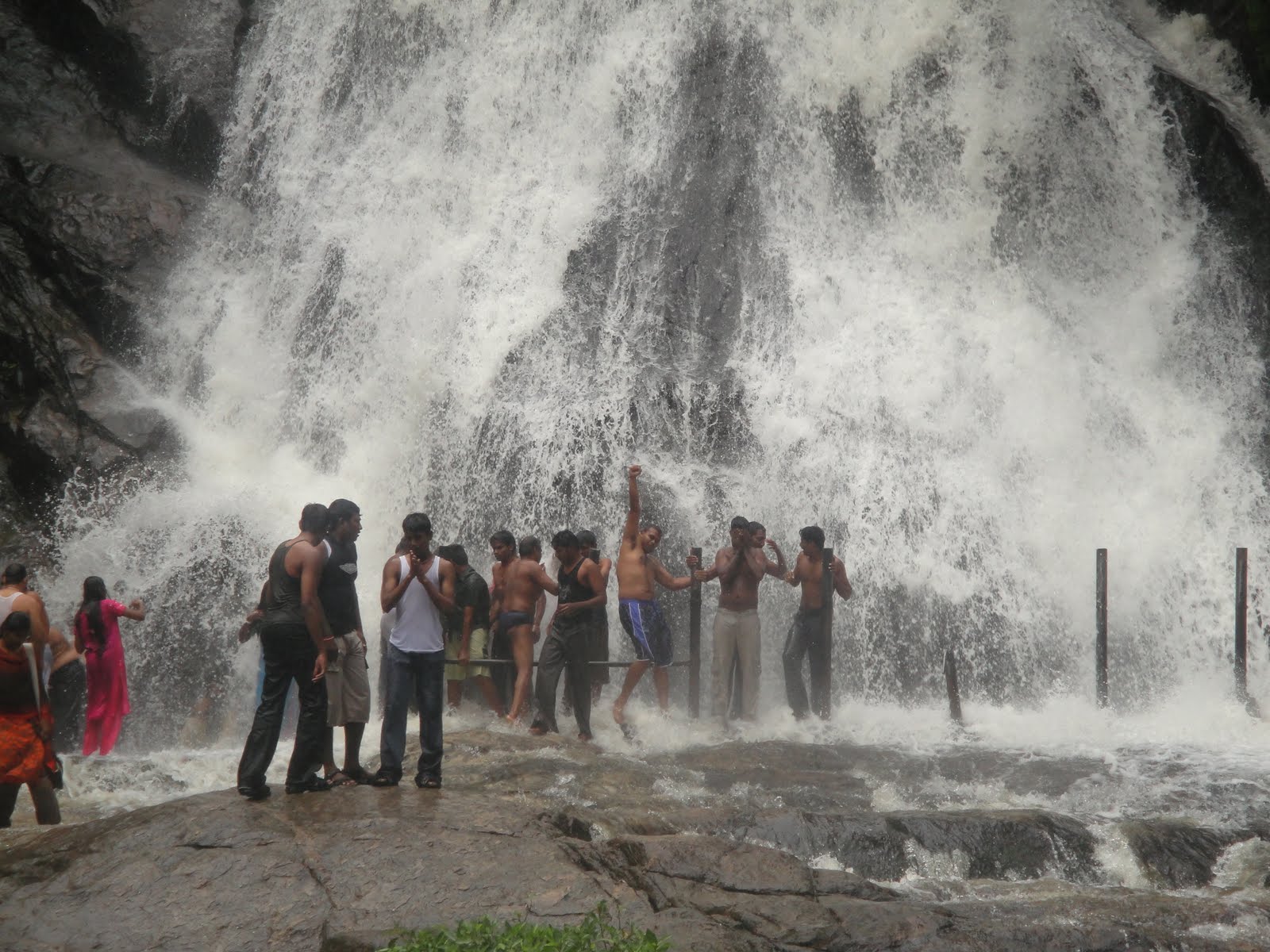 "Amar Corner": Waterfall @ Monkey falls - for the first time.
