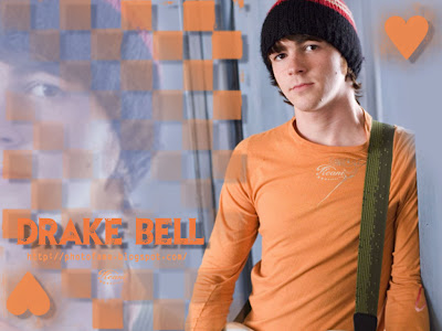 FAME: Wallpapers de Drake Bell