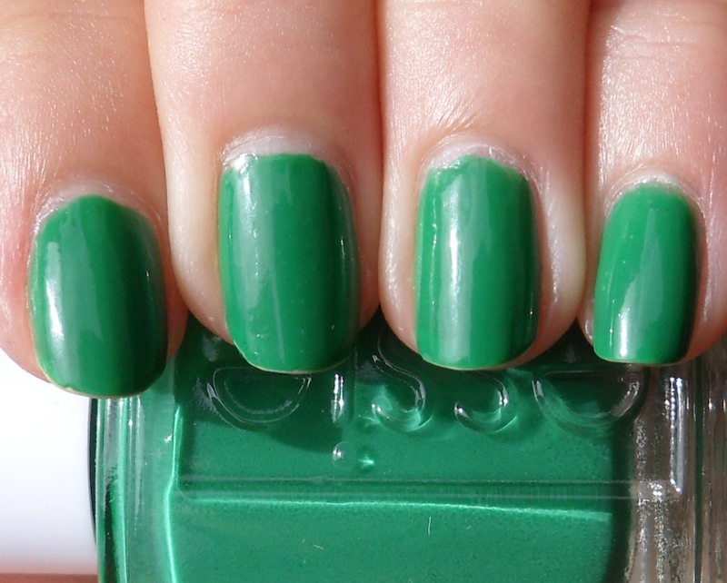 Essie Demure Vixen and Pretty Edgy | Polish or Perish