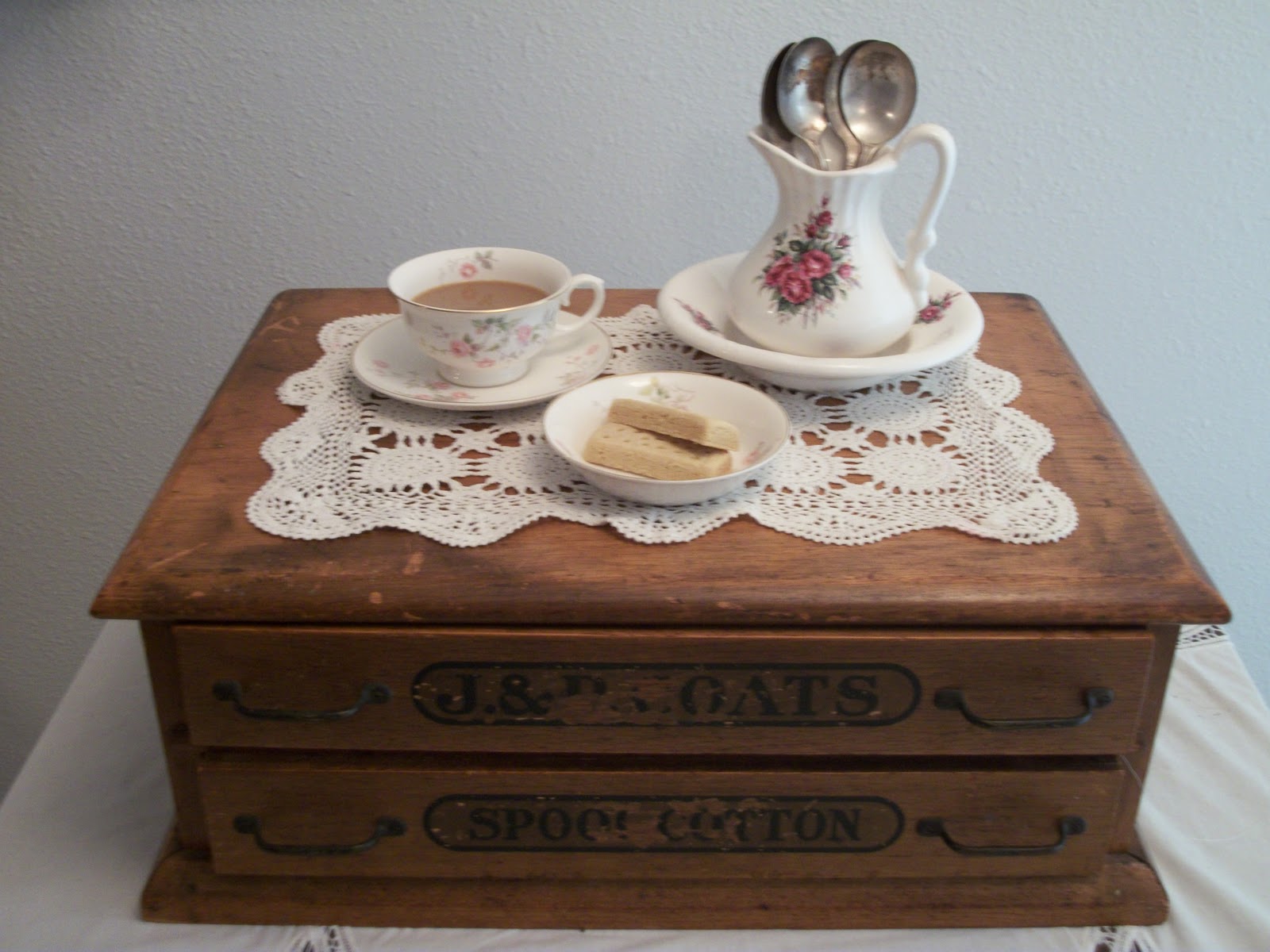 Heather's Blog-o-rama: MY 26TH TEAPOT & TEA THINGS TUESDAY AND TEA TIME ...