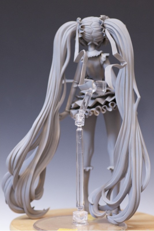 Ichigo's Cyber World: [Hatsune Miku] White Miku Vers. Figure