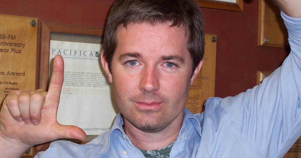 John Hampson's Instagram, Twitter & Facebook on IDCrawl