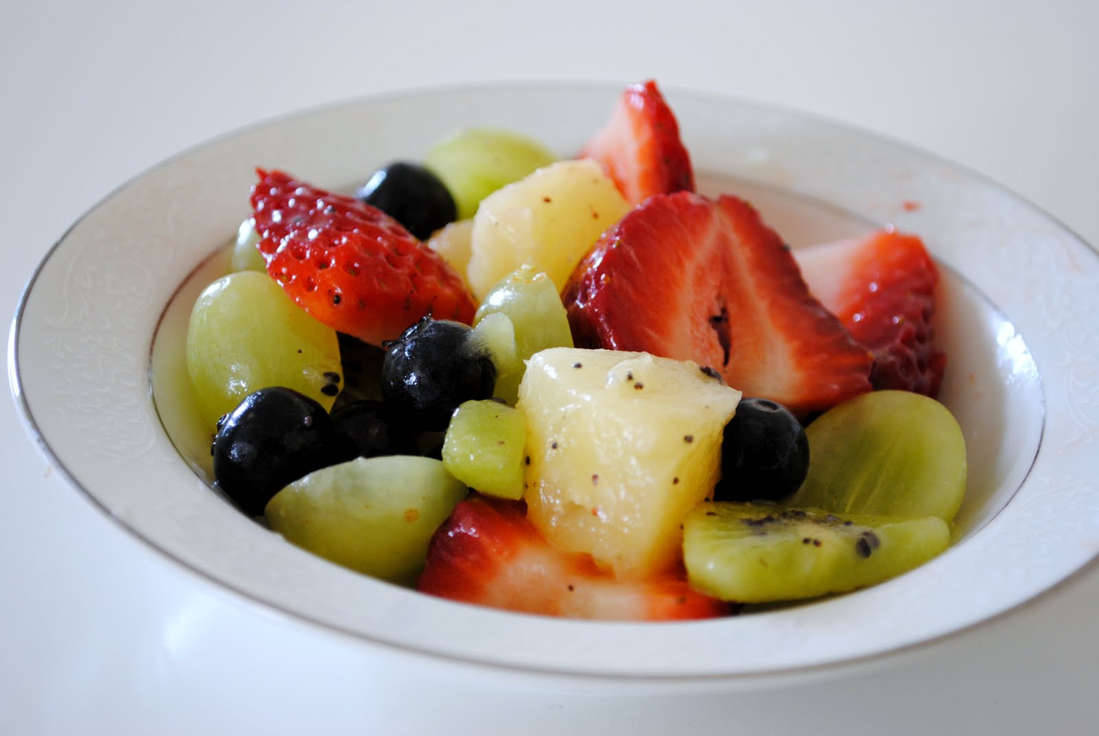 Homemade By Holman: Fruit Salad with Poppyseed Dressing