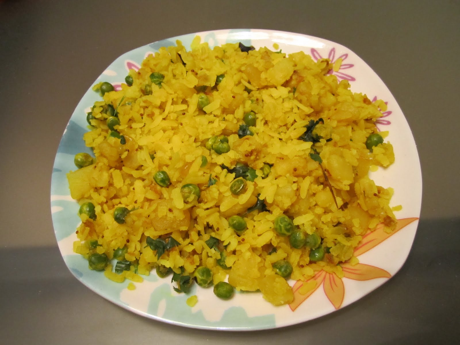 Hungry? "Let's cook": Allo Poha (Chidva)