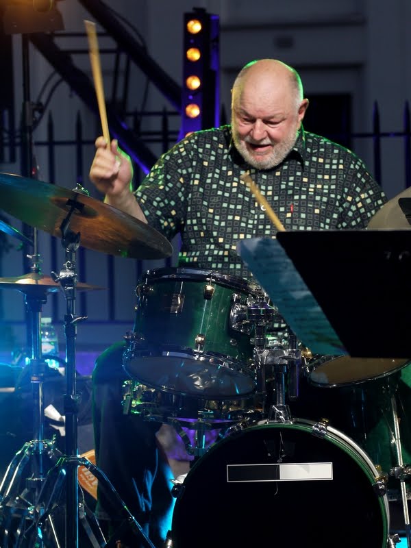 L'actualité image et son, échantillonnée à la volée: Arènes du Jazz - 5