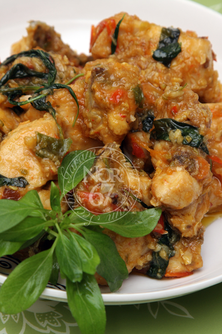 THAI BASIL CHICKEN by AlongRoz