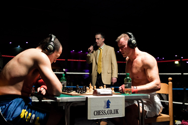 SIMPLEMENTE AJEDREZ: CARTELERA DE CHESSBOXING EN LONDRES