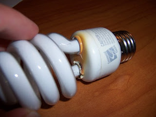 Thousands of energy-saving light bulbs recalled [some 317,000 bulbs can ...