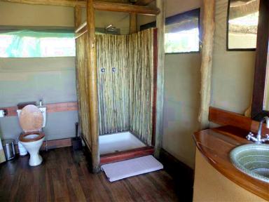 THE AFRICAN SCENE: AFRICA - ACCOMMODATIONS