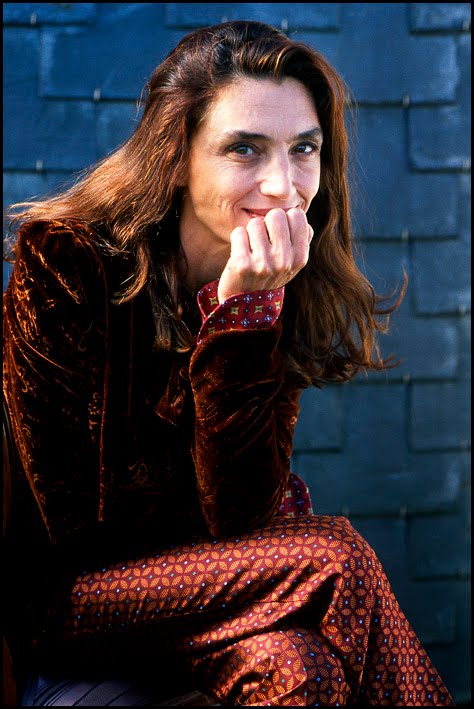 salidadesocorro: Angela Molina.