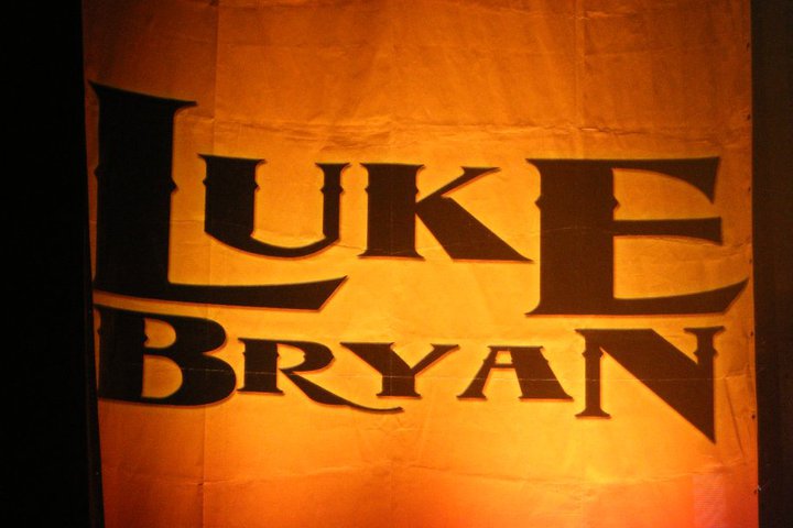 Waiting for Something Beautiful...: beauty #14: luke bryan