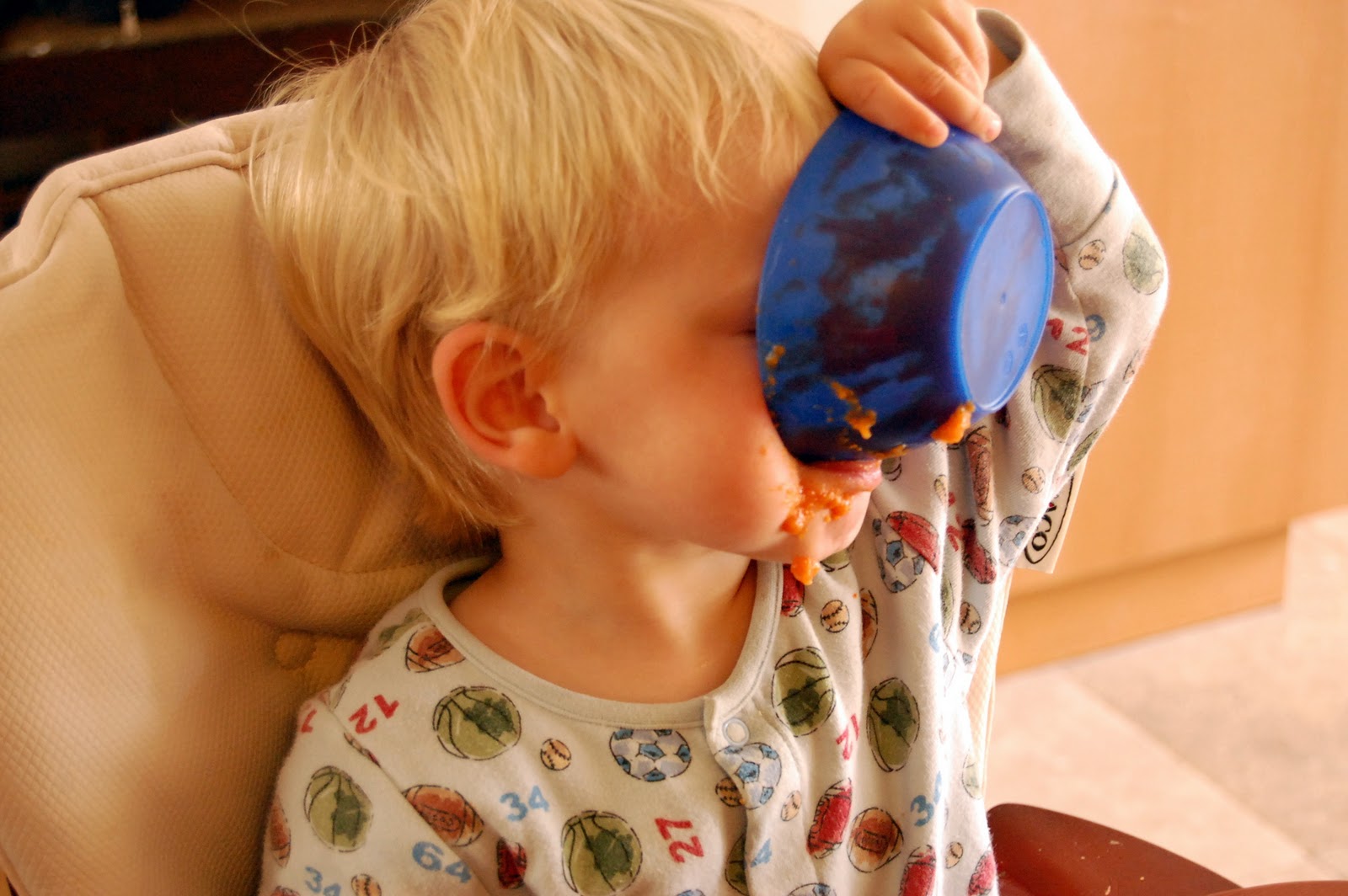 Dinner with Danielle: Adventures in Toddler Food: Apple Carrot Sauce