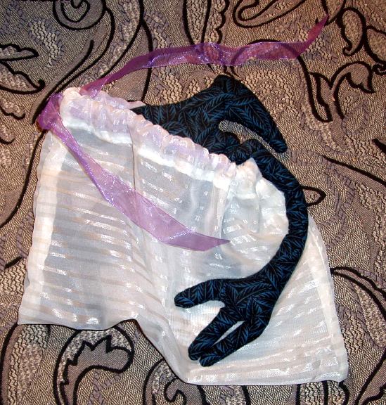 Goreyana: Figbash Dolls