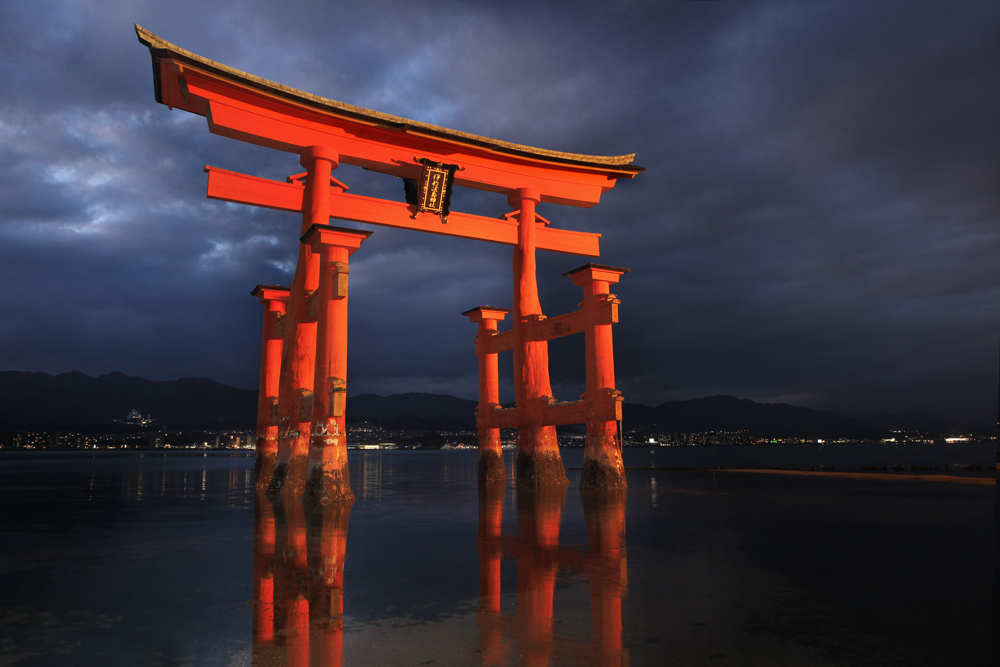 The f8 Group: Image Making and Occasional Commentary: The Torii Gate at ...