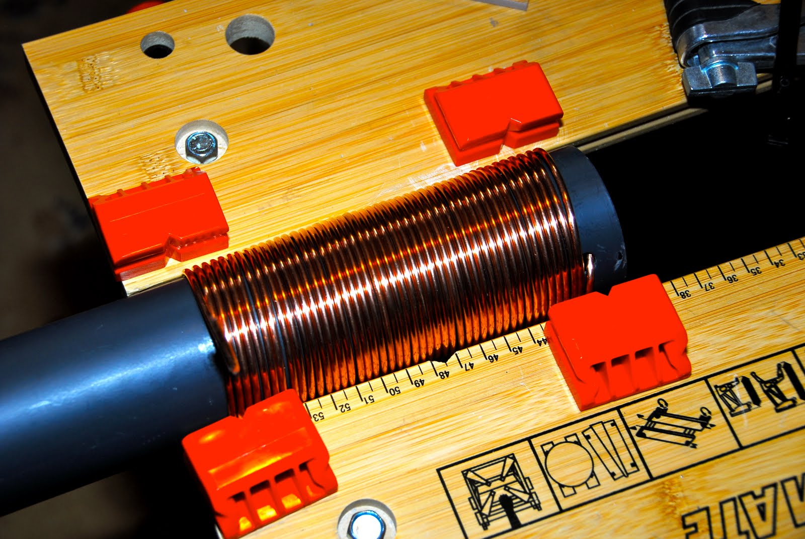 SM0NOR Ham station: Work in progress. The making of an air wound pi coil!