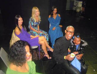 Angela Dean of Deanzign: Backstage Photos at KTLA!