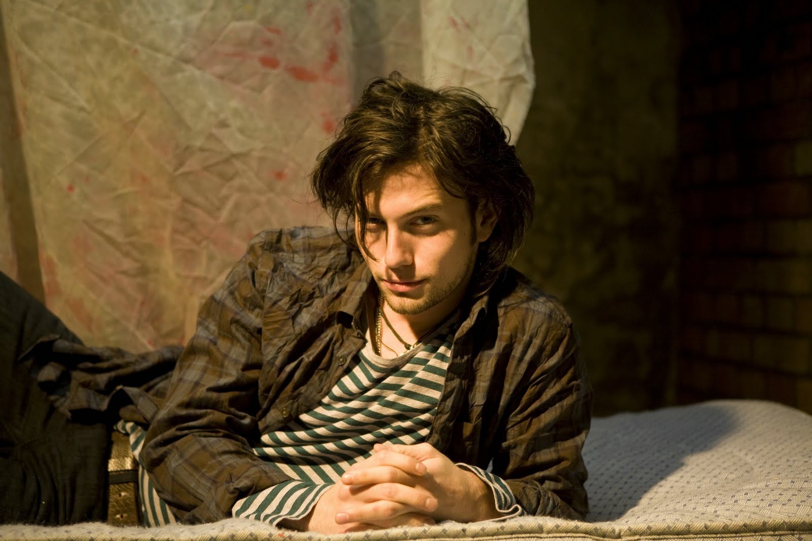Twilight Memories Saga: Fotos de Jackson Rathbone en Dread.