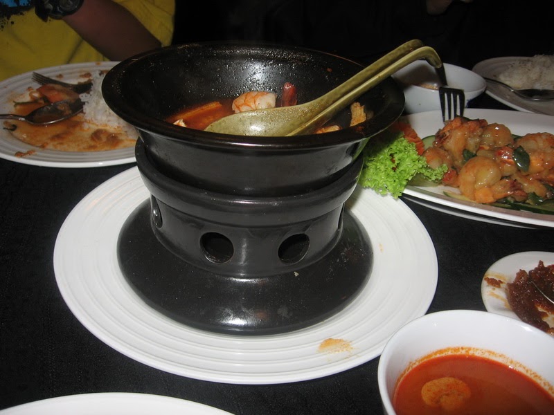 my thoughts, stories and articles: Cooking in a steam boat.