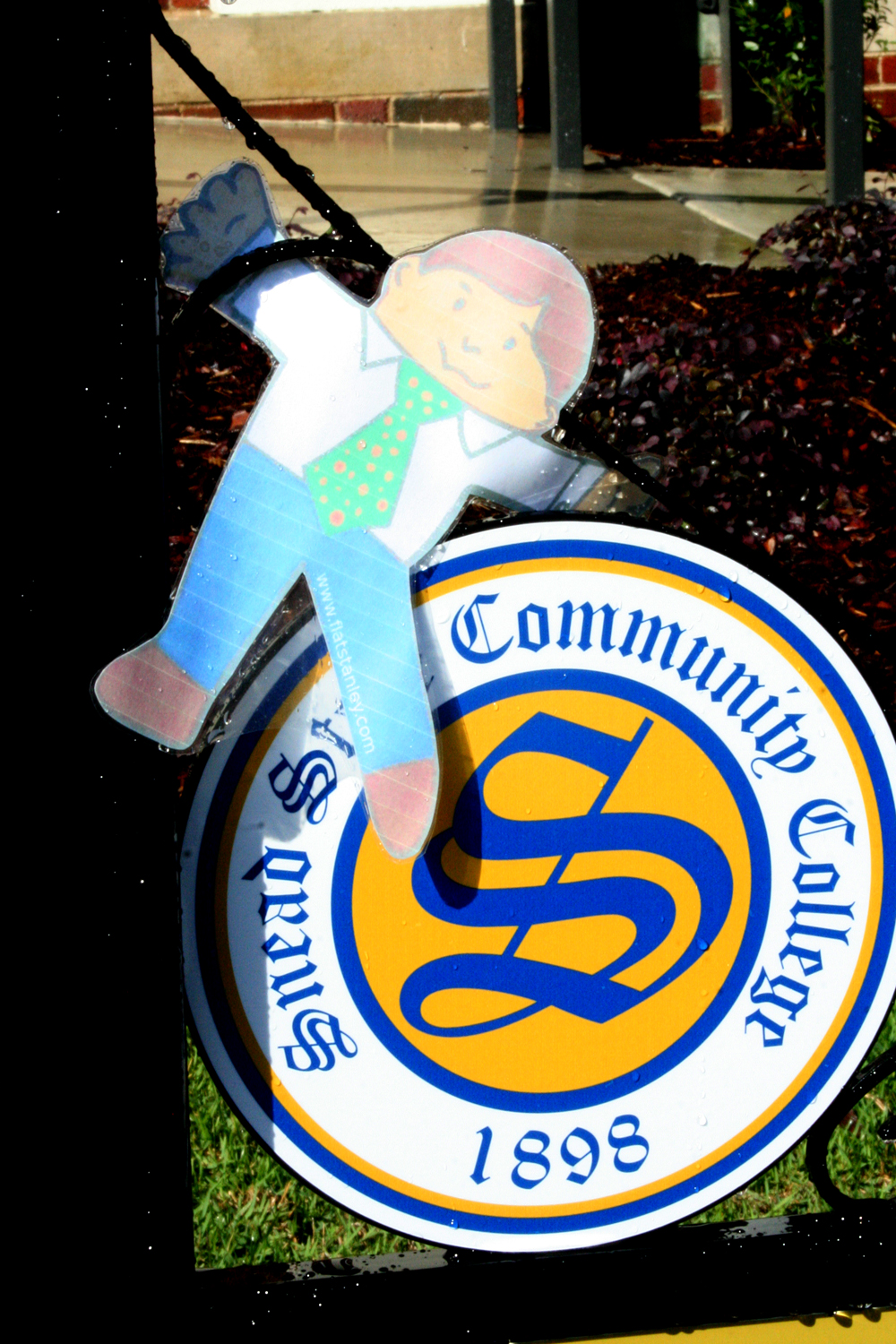 Carlisle's Flat Stanley Project: Flat Stanley wants to attend Snead ...