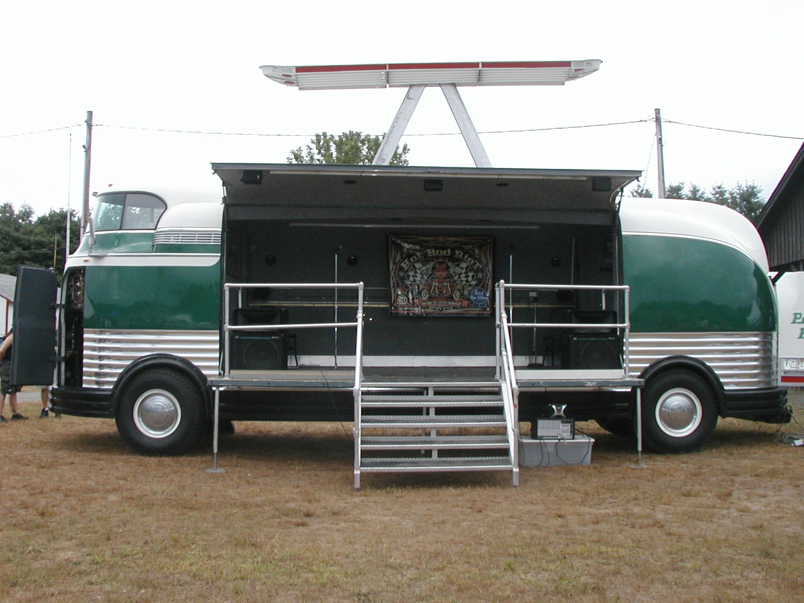 59KUSTOM: GM Futurliner