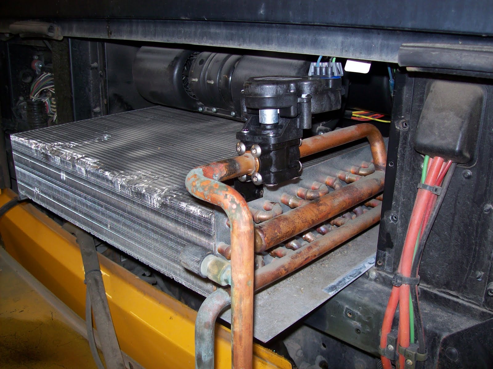 School Bus Mechanic: Repairing Coolant Leak Under Dash Thomas HDX