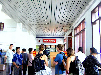 Eye in the Sky: Crossing Mocbai-Bavet Border