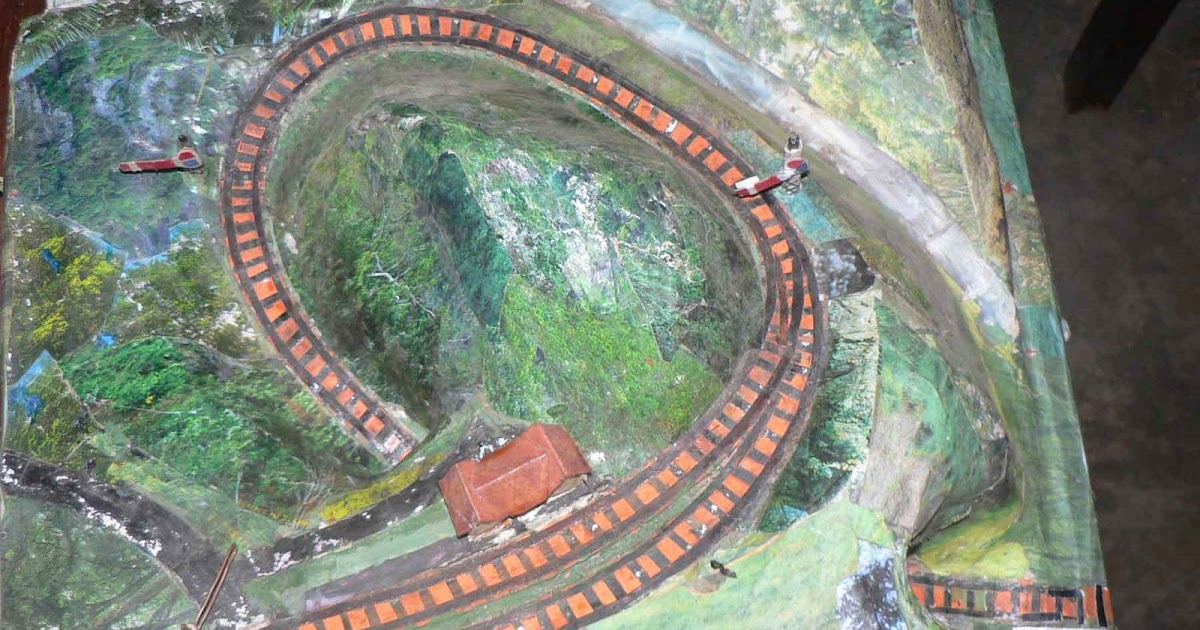 Asian Paradise Sri Lanka: Demodara 9 Arc Bridge and Demodara Station