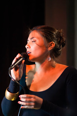 'Round About Seattle: Isabella Du Graf at the Musiquarium