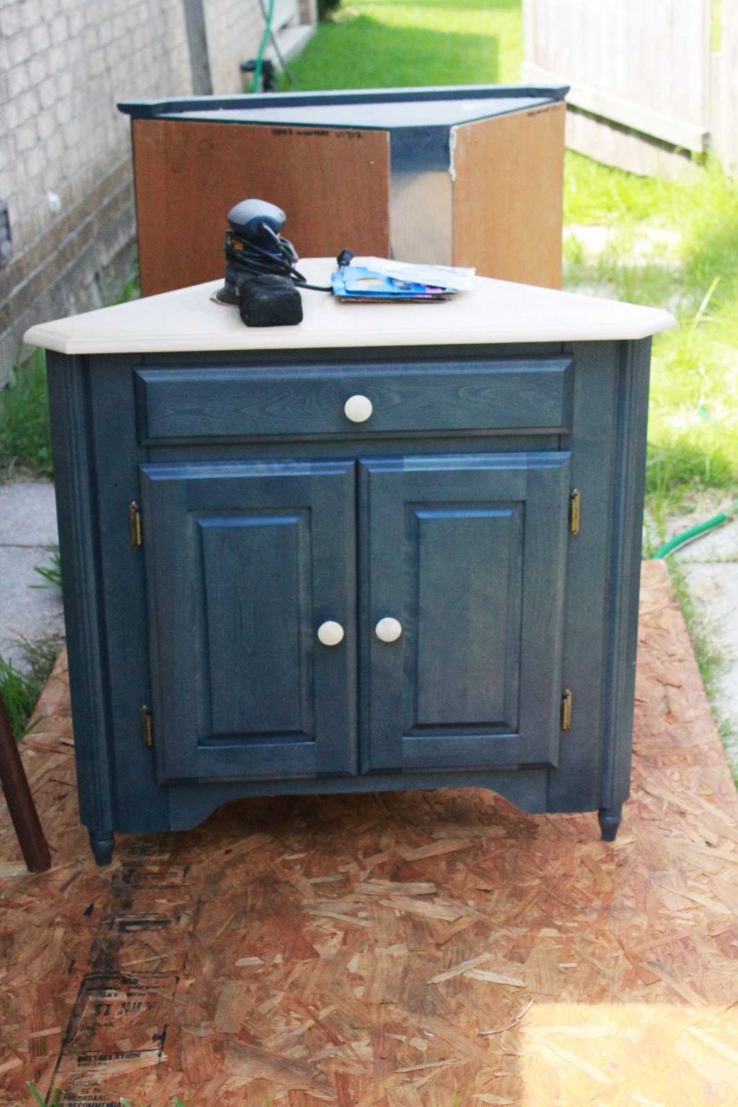 SEM Interiors : my lovely corner hutch