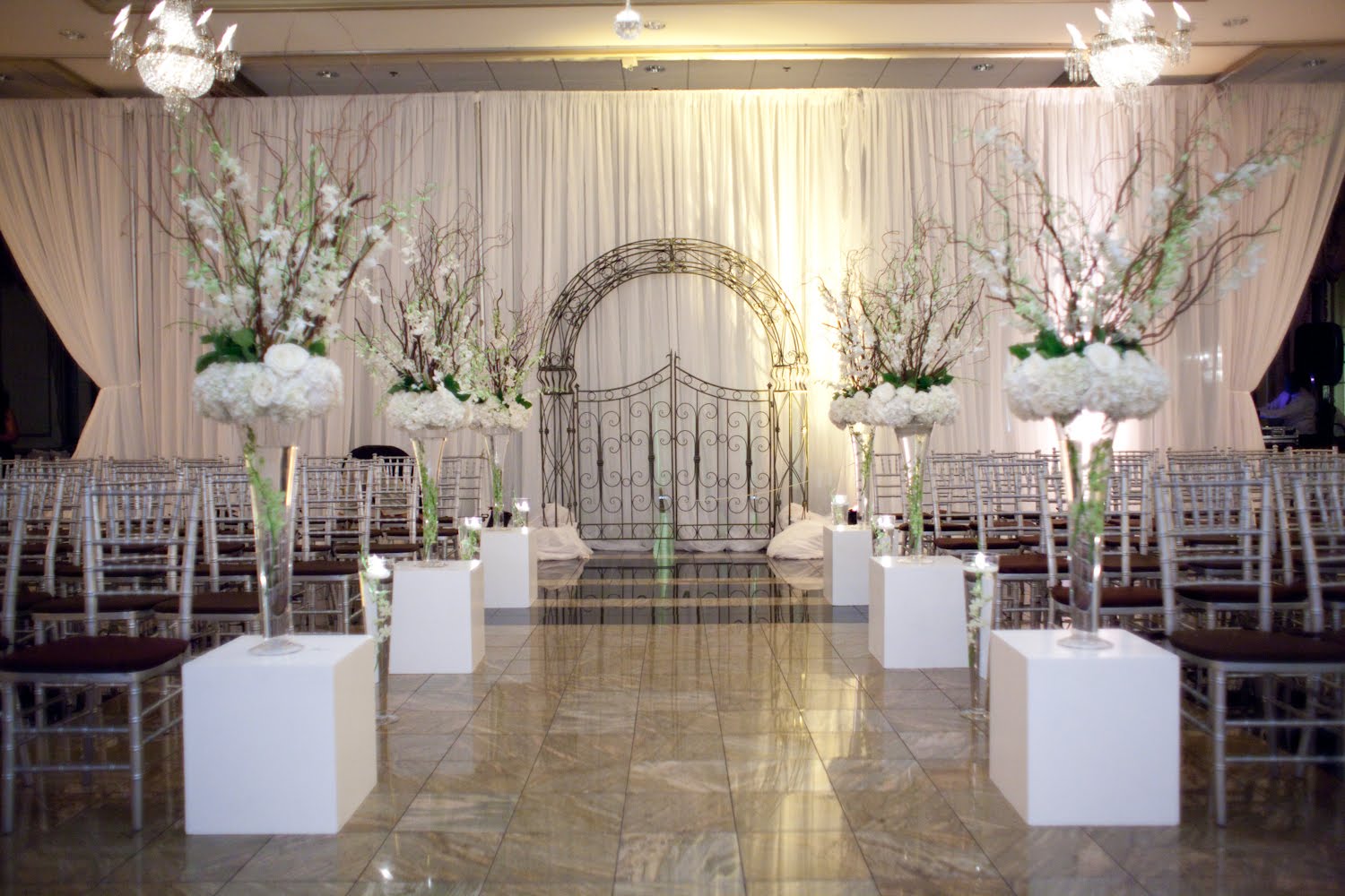 Ceremony designs by Da vinci's from recent weddings. | Davinci Florist