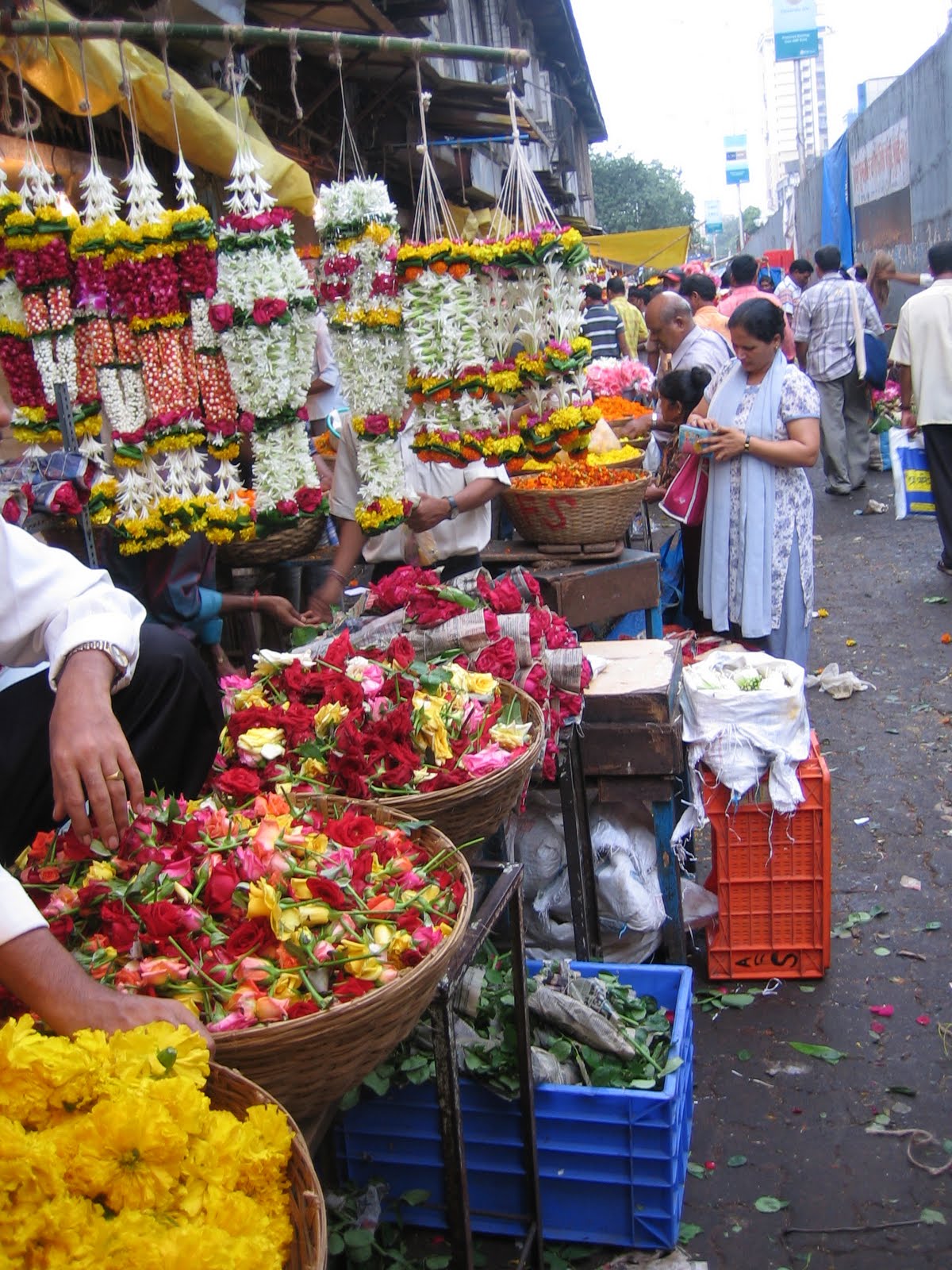 Bomberg in Bombay: Dadar Flower Market